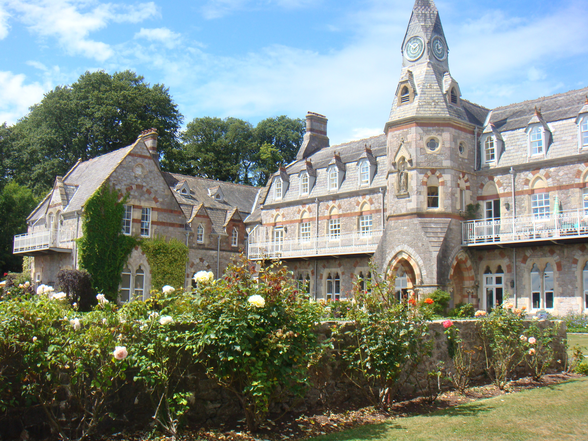 Retirement Village Devon - Abbotskerswell | The Priory | Retirement ...