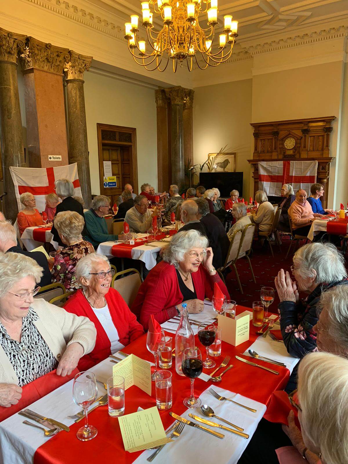 A string quartet and a patriot rendition of Land of Hope & Glory for St ...